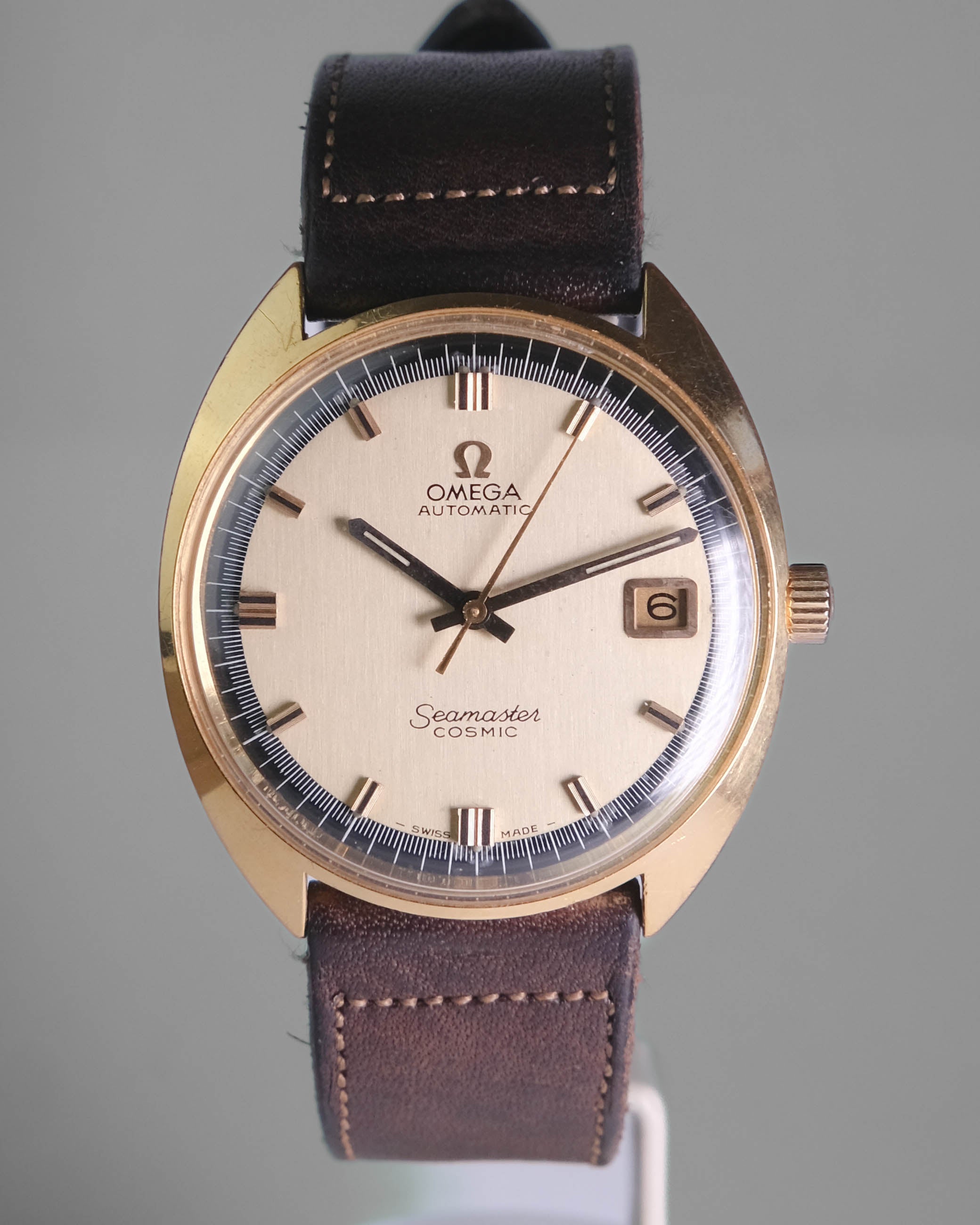 Omega Seamaster Cosmic Gold cap Black details Mint – Perpetual Watch ...