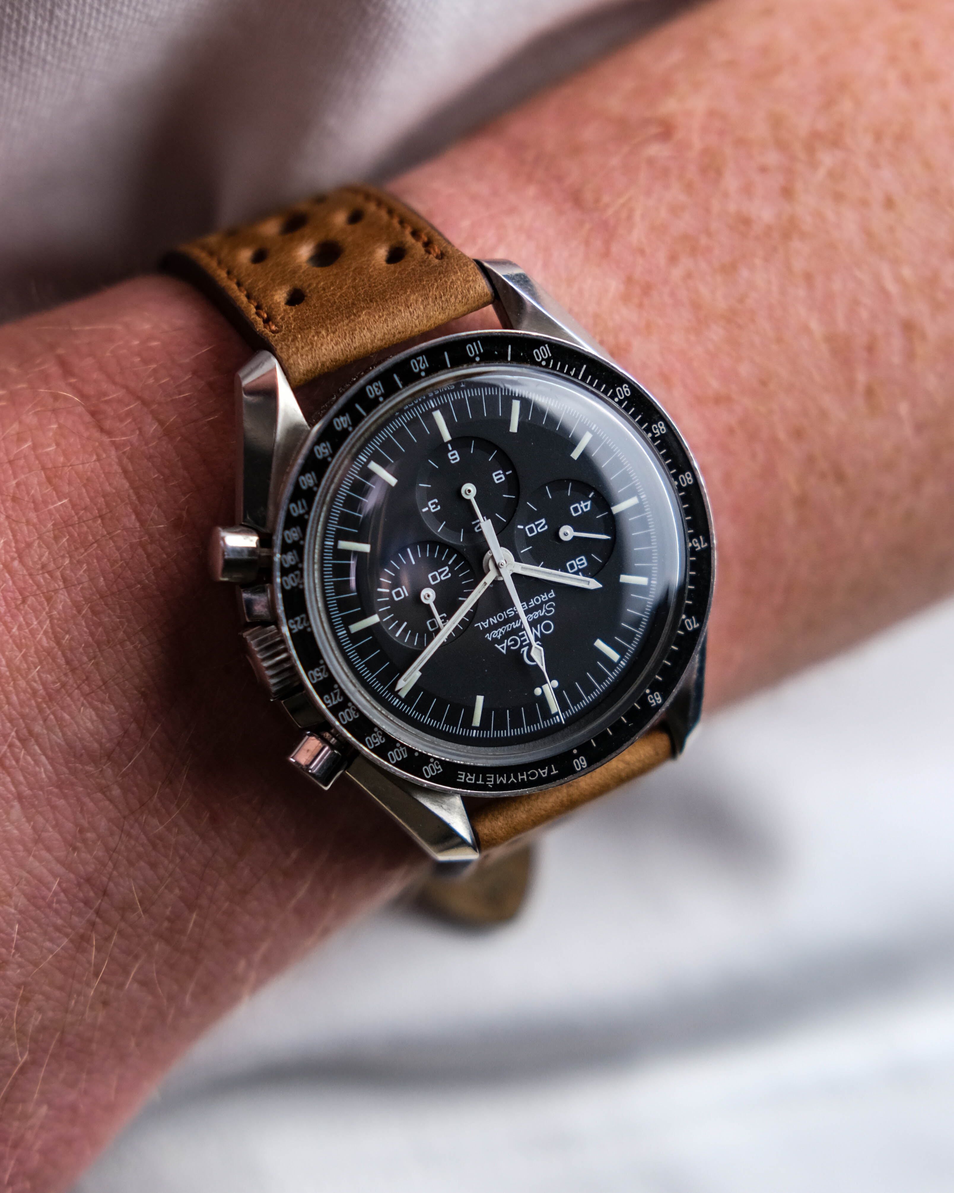 Omega 1450022 Speedmaster from 1997 – Perpetual Watch Lover (PWL)